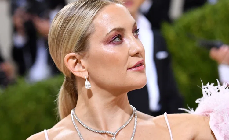 Kate Hudson Is Engaged!